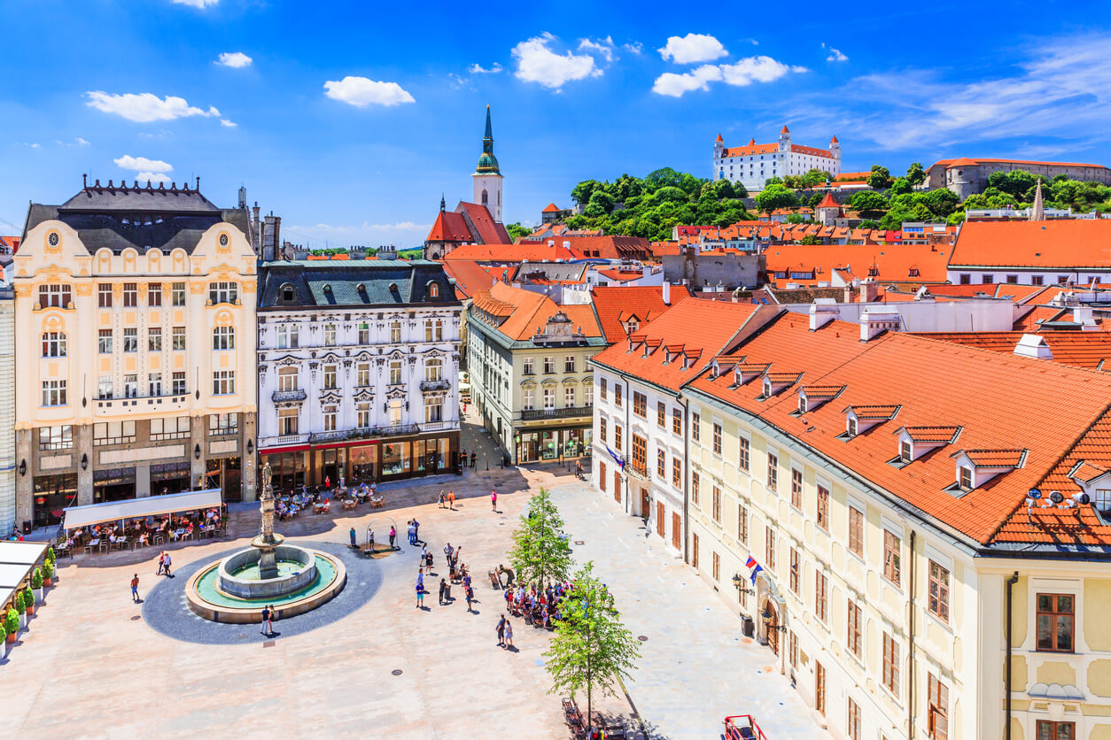 Mejor Epoca para Viajar a Bratislava: Tiempo y Clima. 5 Meses para ... Mejor Epoca para Viajar a Bratislava: Tiempo y Clima. 5 Meses para ...